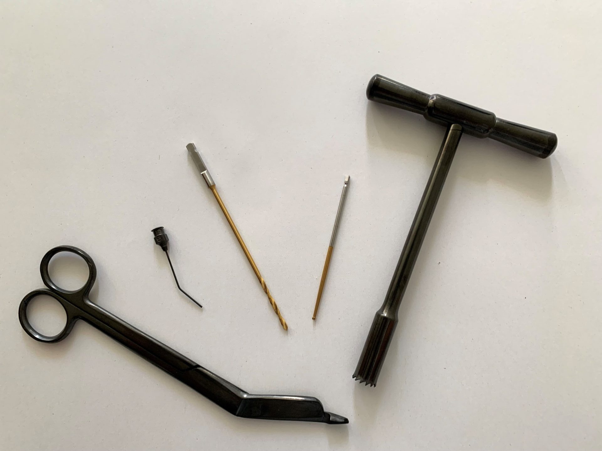 Surgical instrument coatings: Vacuum deposition